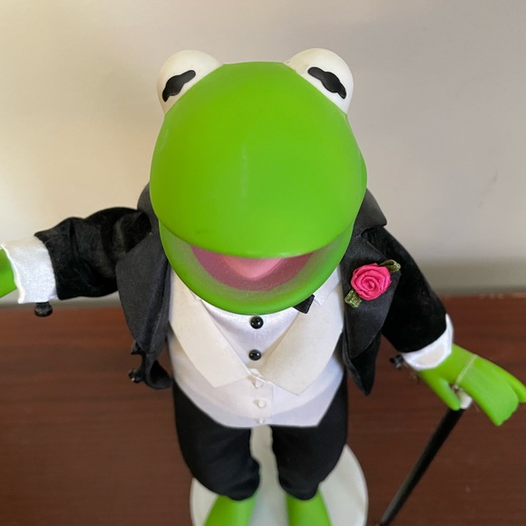 Brass Key | Toys | The Muppets Kermit 2 Porcelain Doll With Stand ...